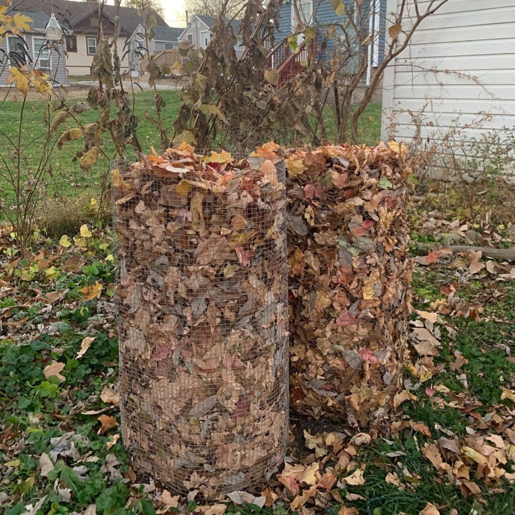 Using Leaves for Compost: Unlocking the Secrets to Nutrient-Rich Soil ...